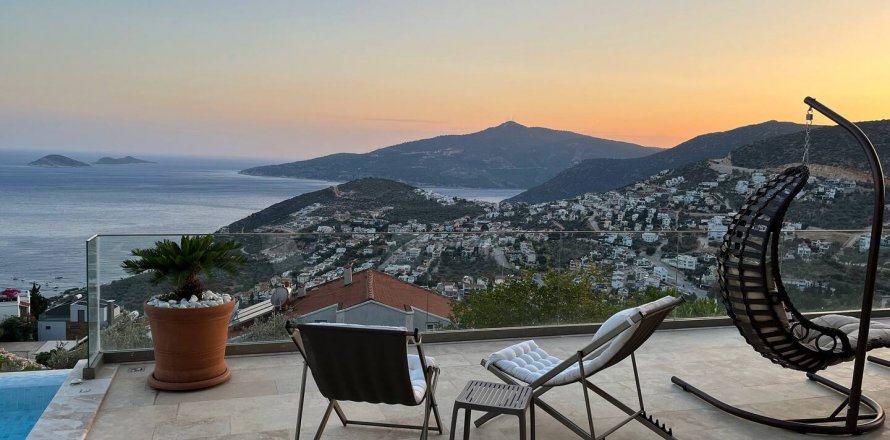 Villa for sale in Kalkan, Antalya, Turkey from MAVI REAL ESTATE: 5 ...